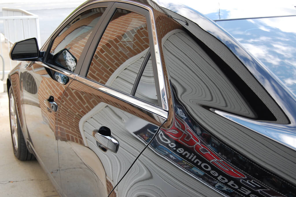 How to Choose a Window Tint Shop - Mobile Edge