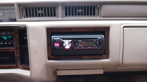 Mobile Edge Returns The Tunes To a Very Clean Cadillac Deville