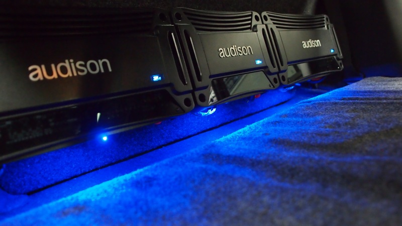 Ford Taurus Audio Upgrade Steals the SHO!