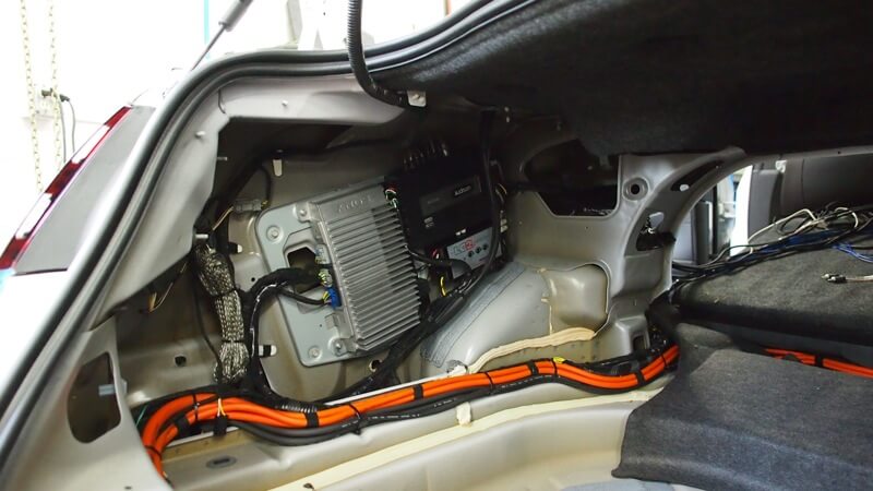 Ford Taurus Audio Upgrade Steals the SHO!