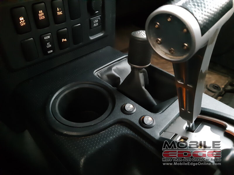 2014 Toyota FJ Cruiser Gets a 2-Way Remote Start and Heated Seats