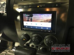 2006 Hummer H3 Gets Sony CarPlay Radio Upgrade