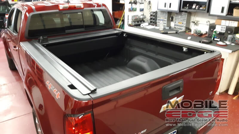 Retrax Bed Cover Upgrade Protects Cargo on 2019 Chevrolet Colorado