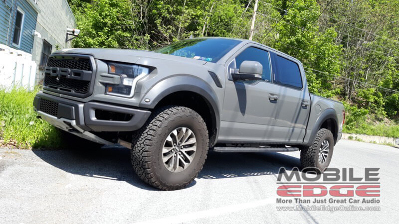 2020 Ford F-150 Raptor Gets a RetraxPro MX Bed Cover Upgrade