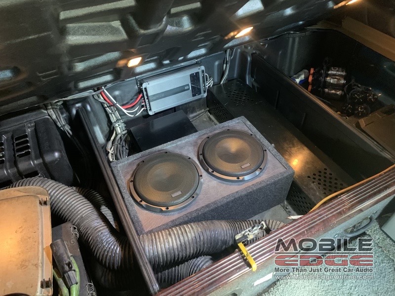 Custom Stereo Upgrade for Northampton Freightliner Coronado